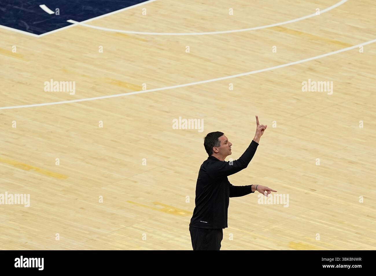 Oklahoma City Thunder head coach Mark Daigneault make a call during the ...