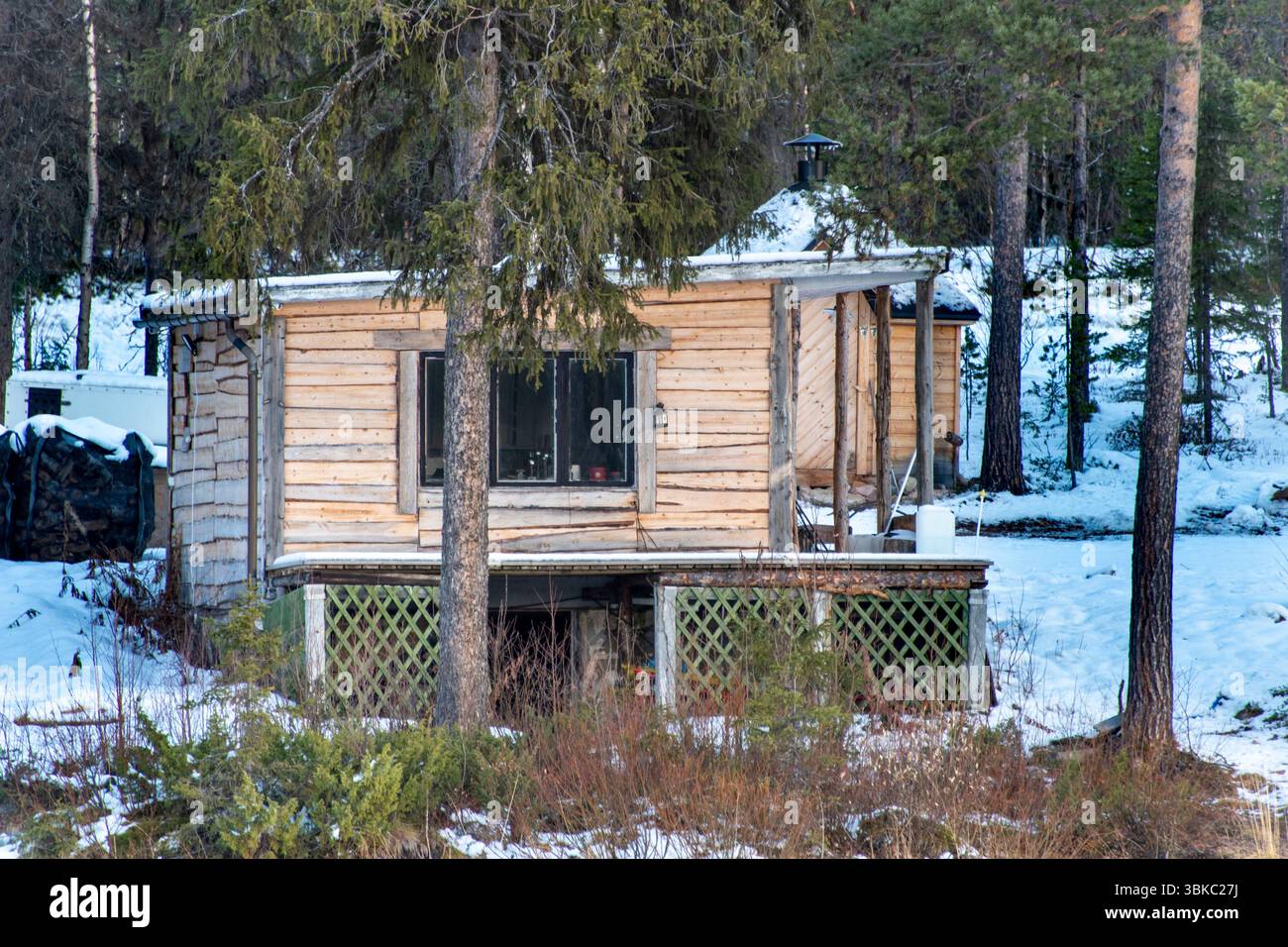 Log Cabin in Arctic Lapland Stock Photo - Alamy