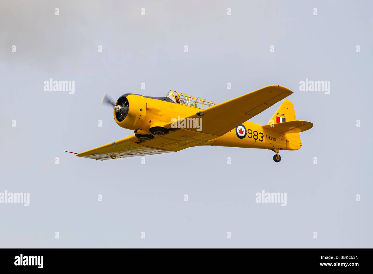 North American T-6 Texan at Le Temps Des Helices Air Show 2025 in La ...