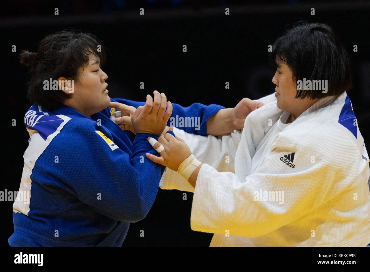Budapest. 19th June, 2025. Kim Hayun (R) of South Korea competes with ...
