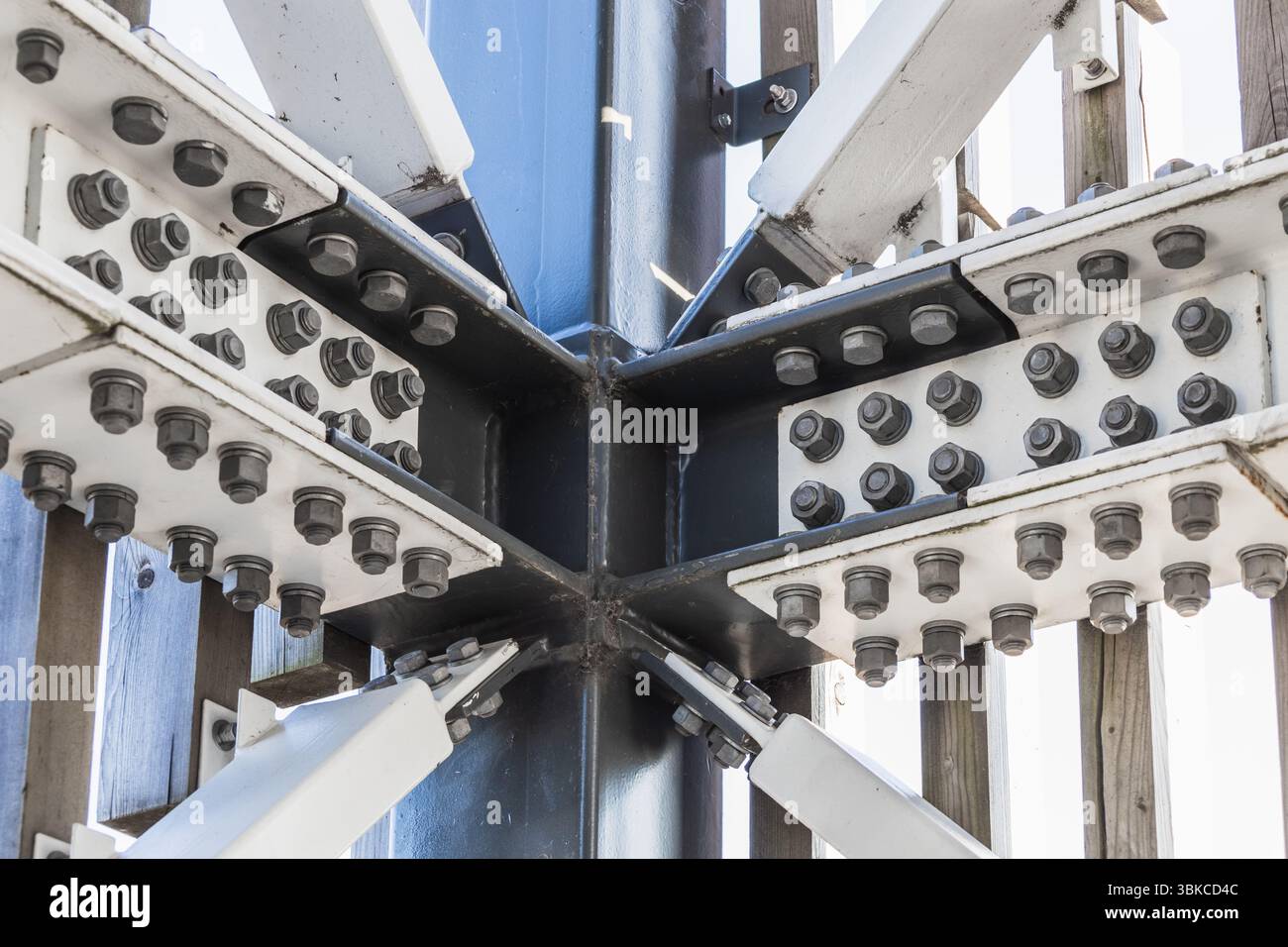 Load bearing steel joint hi-res stock photography and images - Alamy