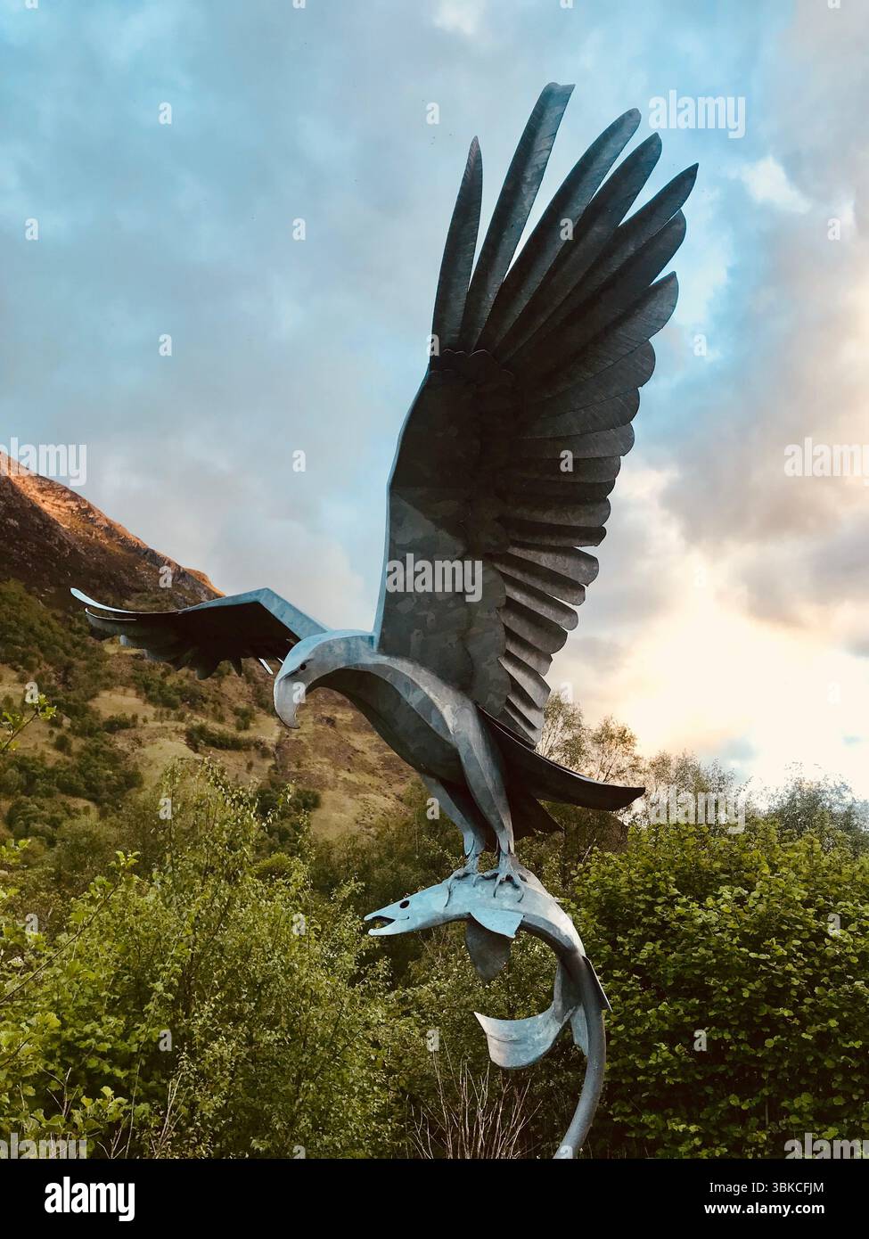 Kinloch sculpture trail hi-res stock photography and images - Alamy