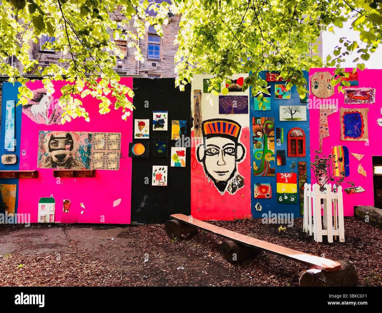 Outdoor community art hi-res stock photography and images - Alamy