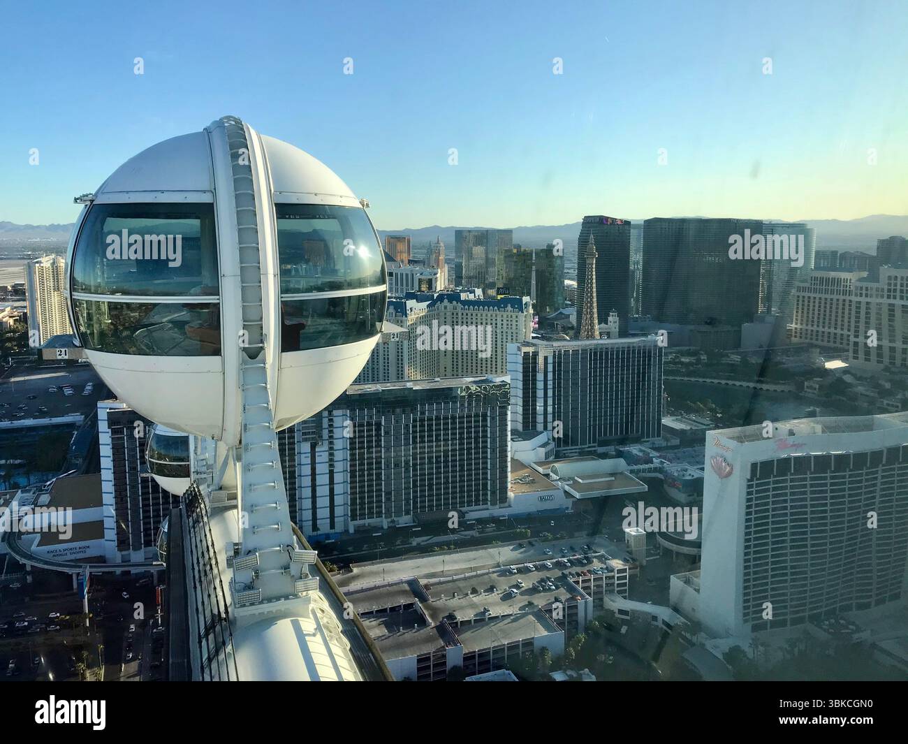 Cabin high hi-res stock photography and images - Alamy