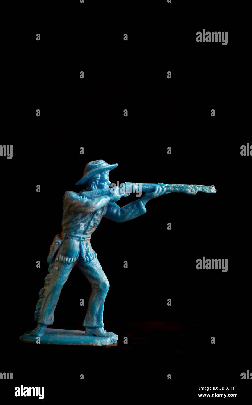 Cowboy with rifle hi-res stock photography and images - Alamy