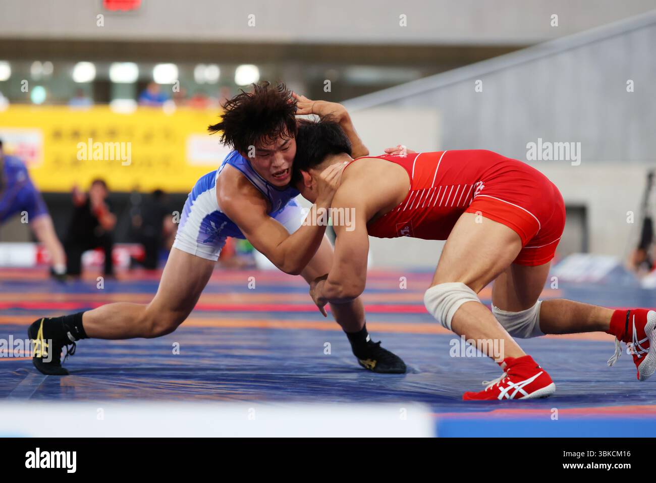 Tokyo, Japan. 20th June, 2025. (L to R) Ryoya Yamashita, Yoshinosuke Aoyagi Wrestling : Meiji ...