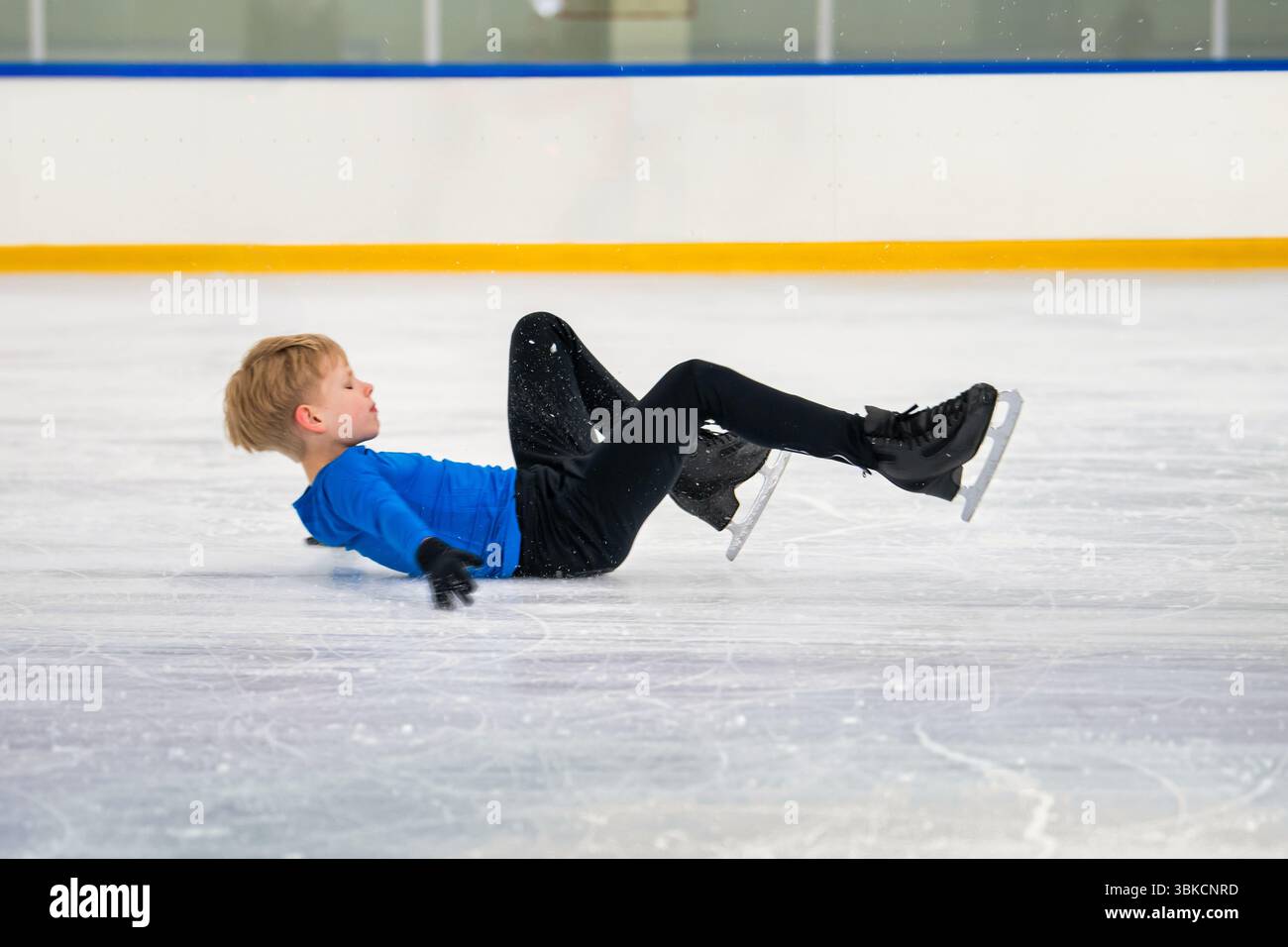 Sport injury during training hi-res stock photography and images - Alamy