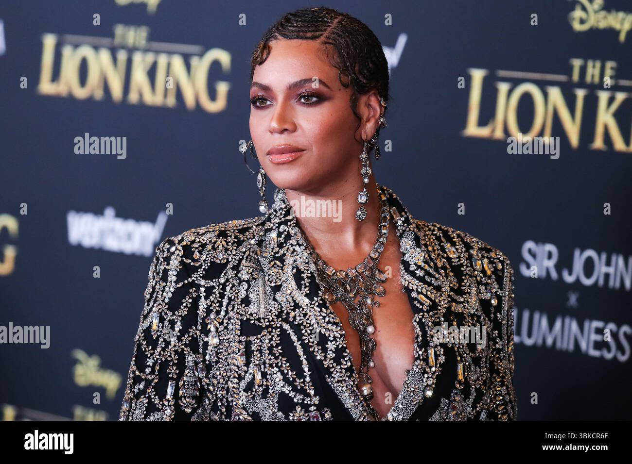 (FILE) Miley Cyrus Joins Beyoncé for Live Debut of ‘II Most Wanted ...