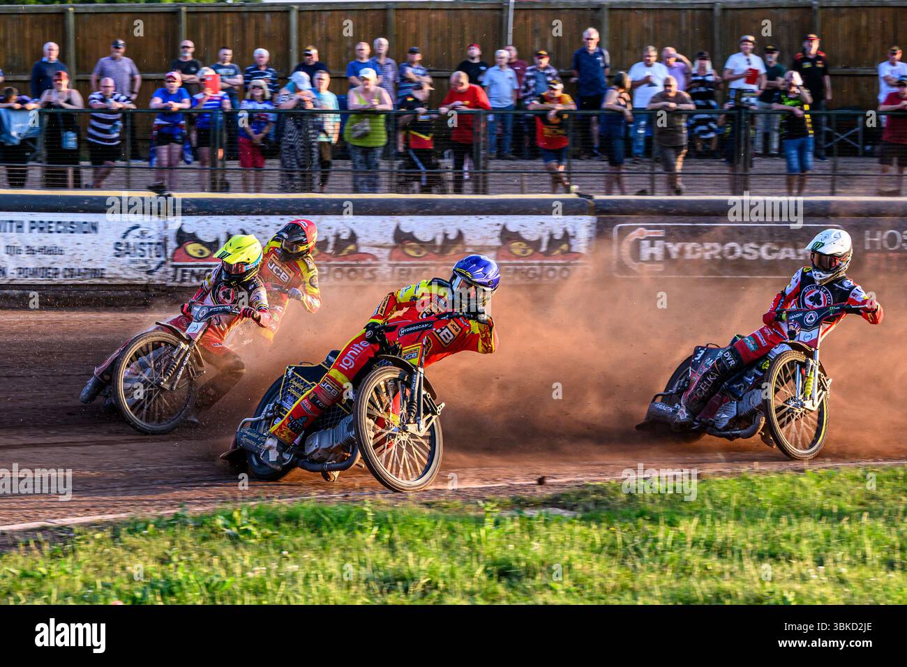 Belle Vue Aces' Dan Bewley in Yellow rides outside Leicester Lions ...