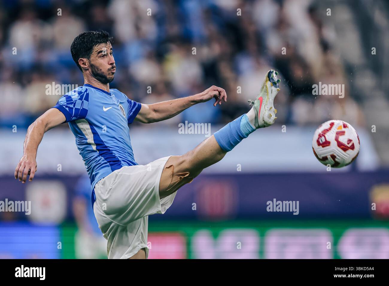 Wuhan Three Towns Football Club defeated Shenzhen Peng City Football ...