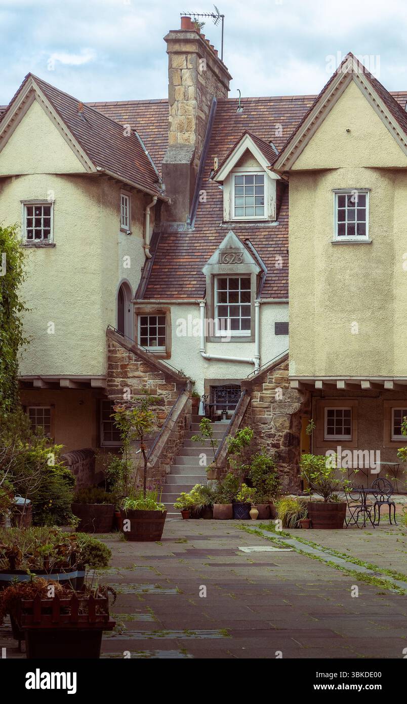 Varied rooflines hi-res stock photography and images - Alamy