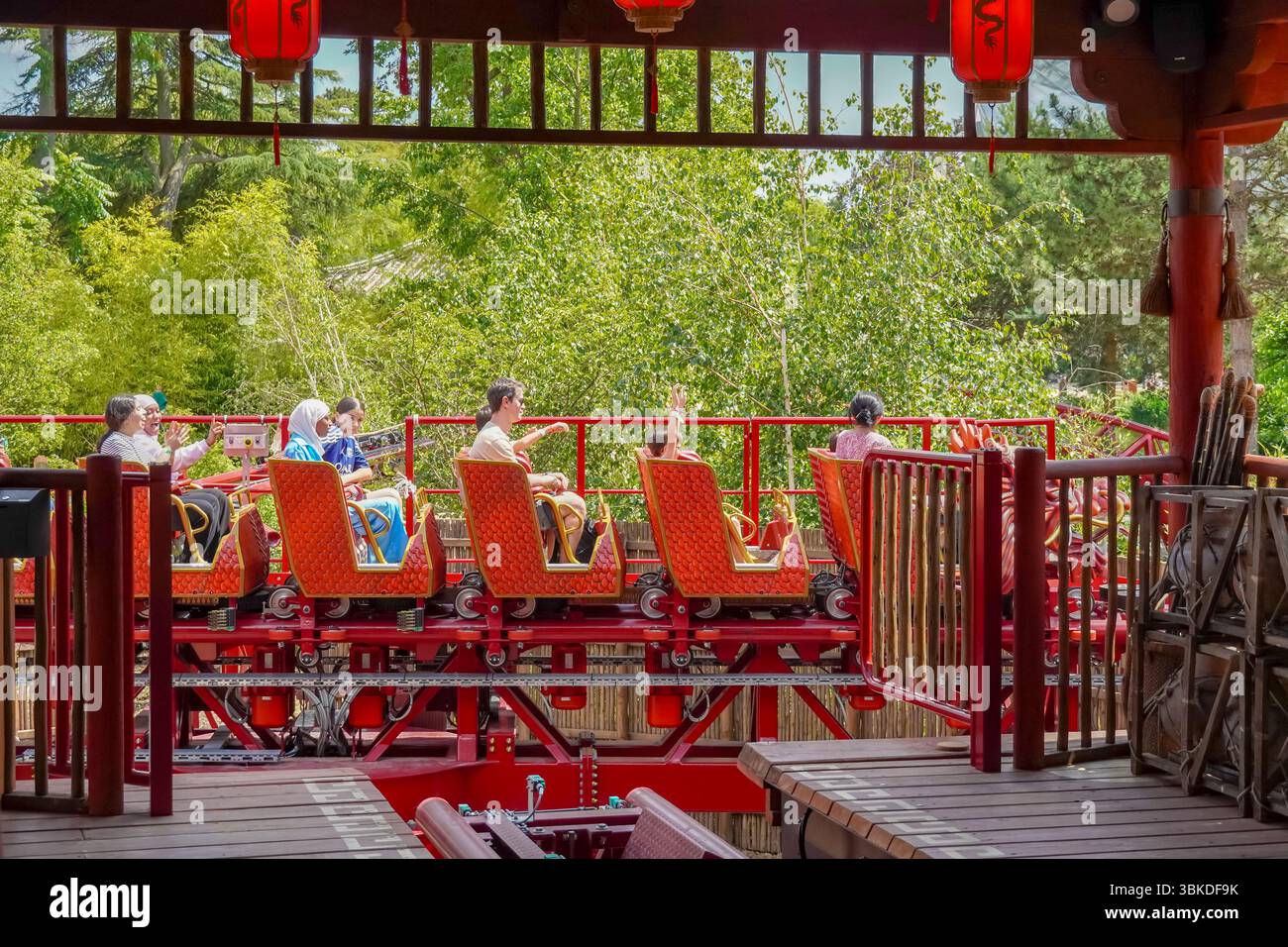 Paris, France. 16th June 2025. Visitors ride "Le Défi du Dragon" at the ...