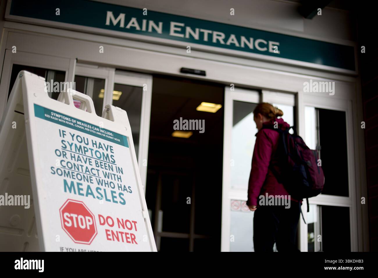 Woodstock, Canada. 22nd May, 2025. Warning signage for suspected cases ...