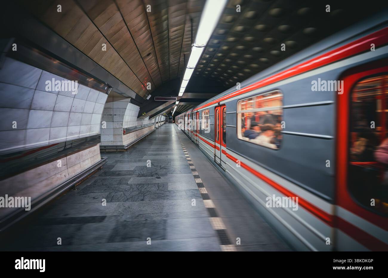 Train arriving museum subway hi-res stock photography and images - Alamy
