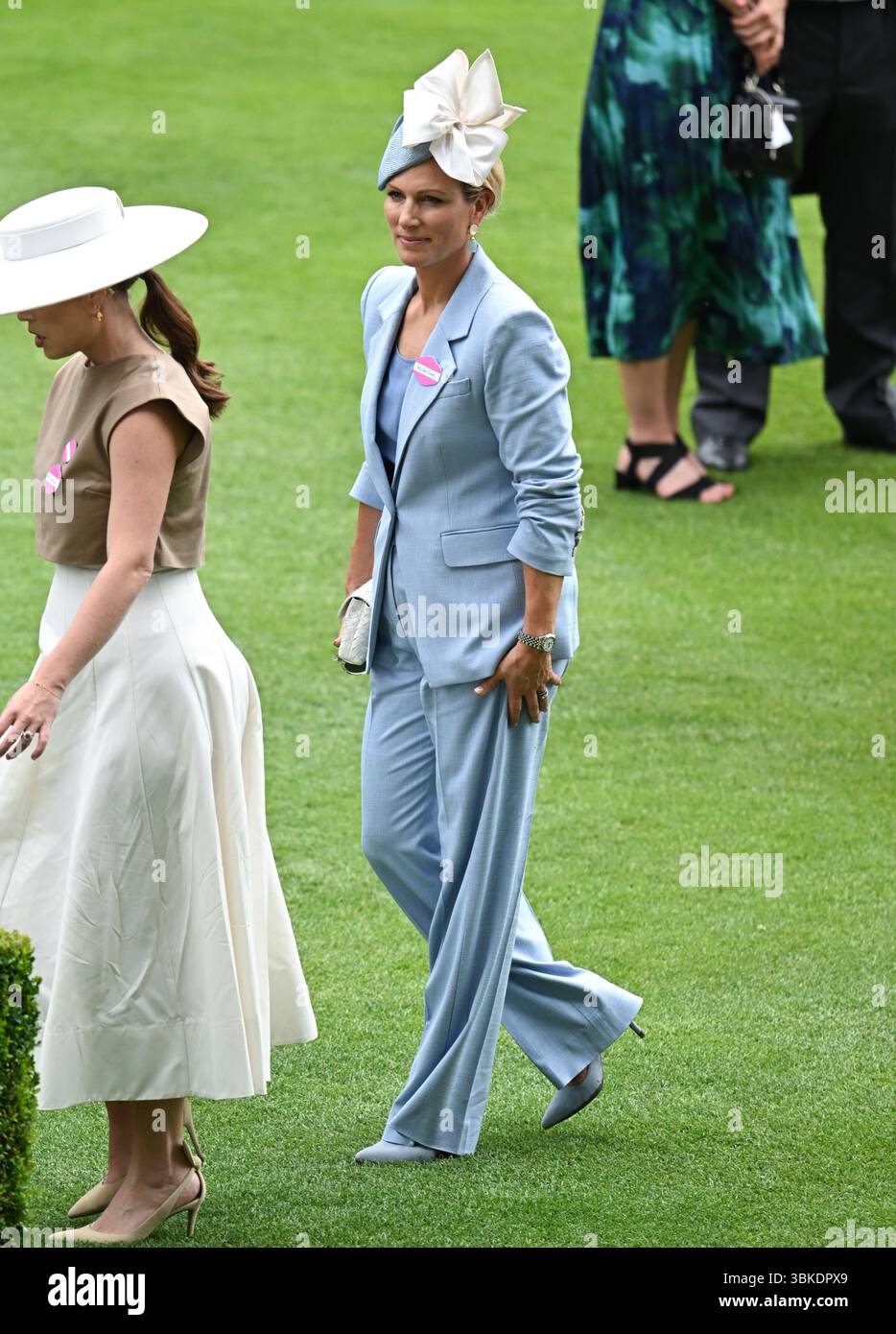 Ascot, UK. June 20th, 2025. Princess Beatrice and Zara Tindall ...