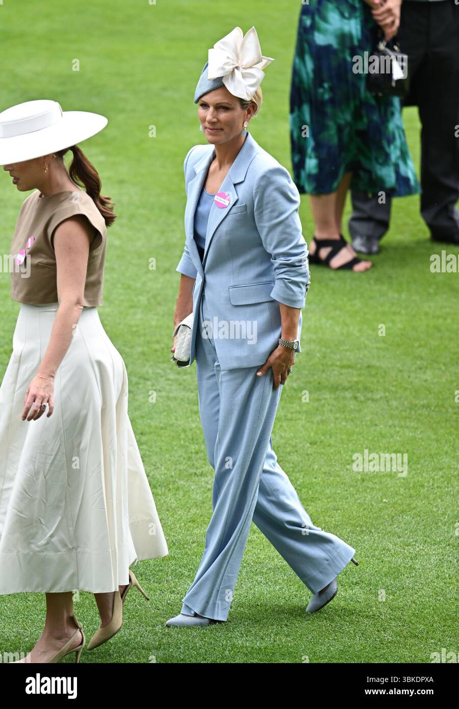 Ascot, UK. June 20th, 2025. Princess Beatrice and Zara Tindall ...