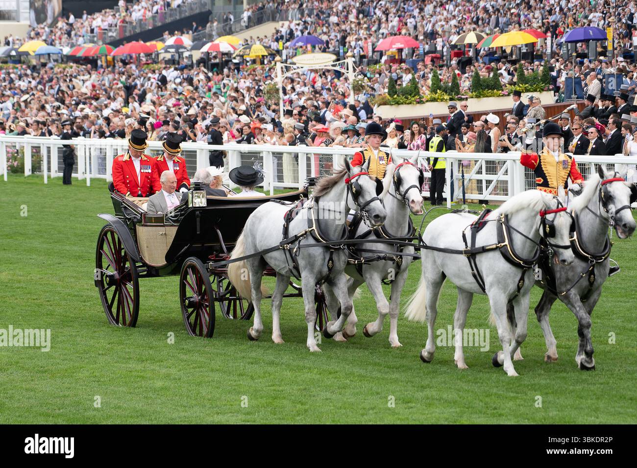 Ascot, Berkshire, UK. 20th June, 2025. The King and The Queen arriving ...
