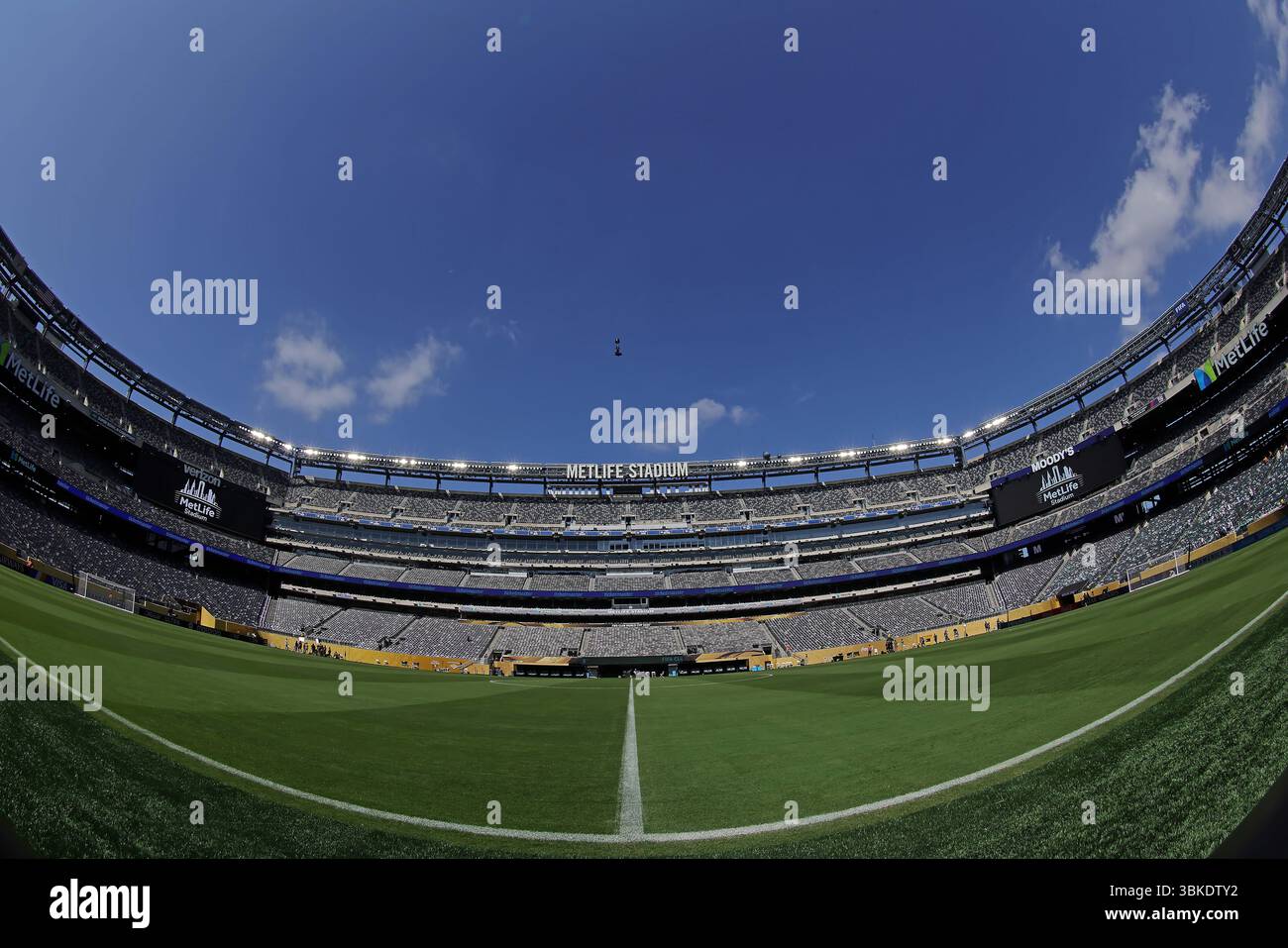 Metlife stadium inside view hi-res stock photography and images - Alamy