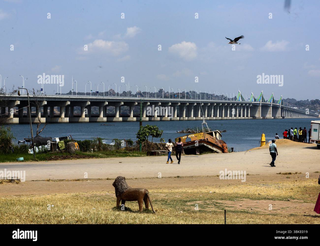 (250620) -- MWANZA, June 20, 2025 (Xinhua) -- This photo taken on June ...