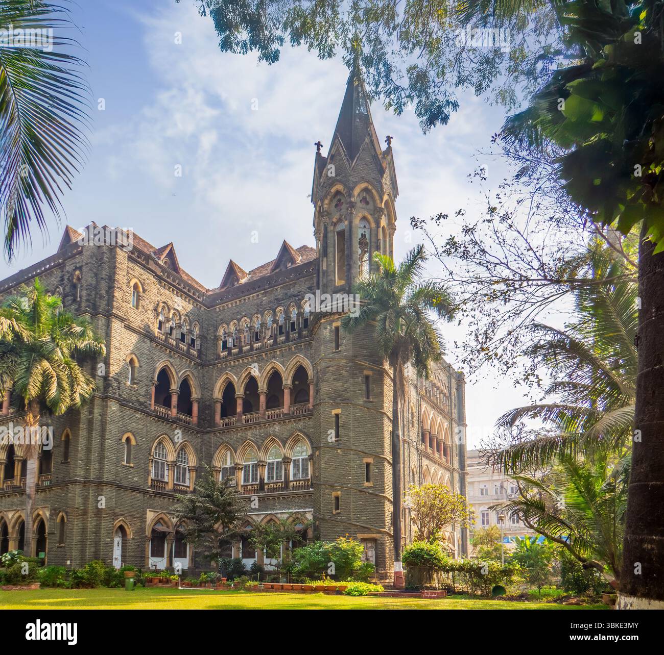 Indian courts and lawyers hi-res stock photography and images - Alamy