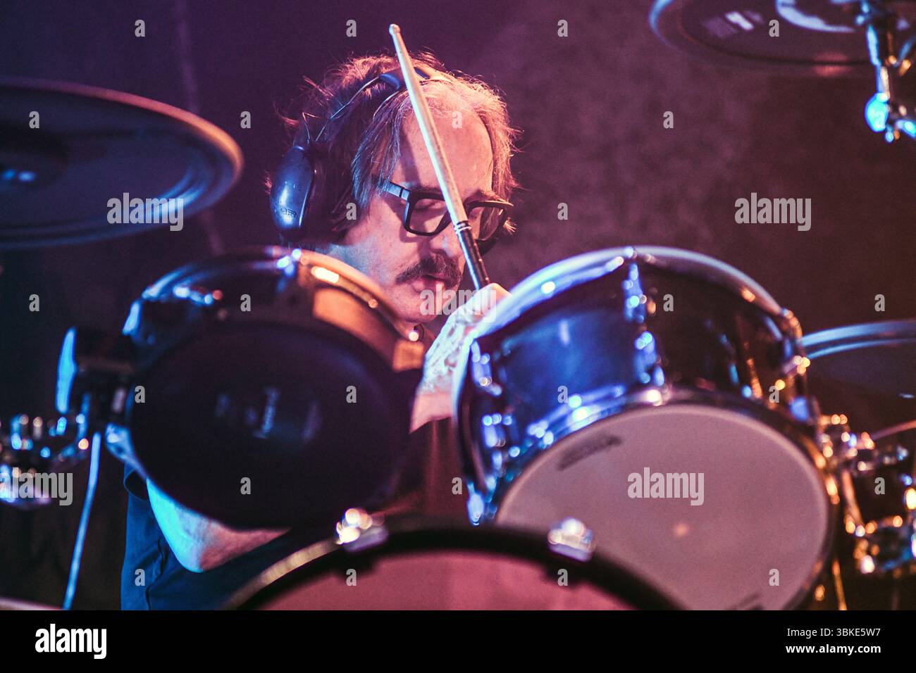 Garbage (Butch Vig, drums) playing live in Obras Stadium, Buenos Aires ...