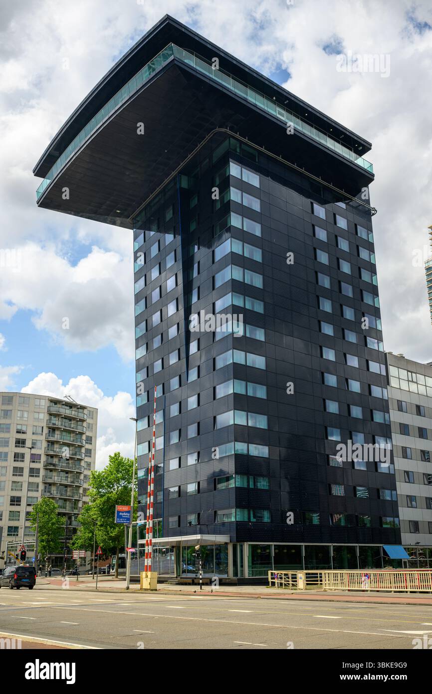 Doubletree by hilton rotterdam centre hi-res stock photography and ...