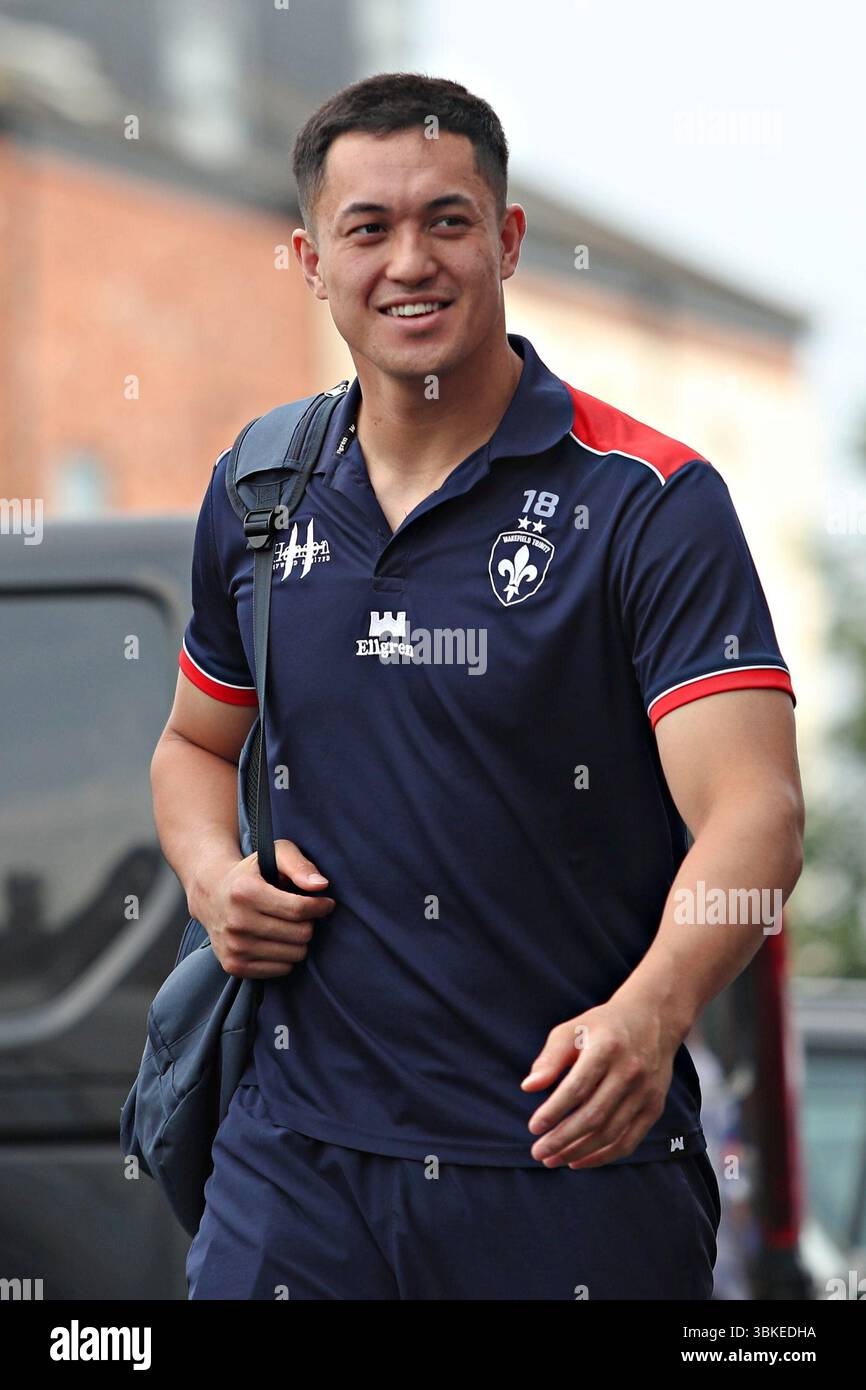 Isaiah Vagana of Wakefield Trinity arrives before the Betfred Super ...