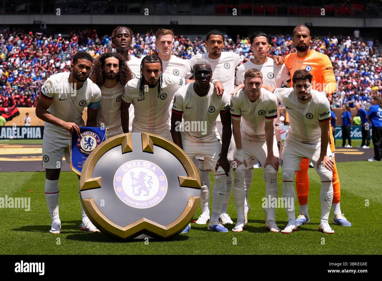 Chelsea players pose before the Club World Cup Group D soccer match ...