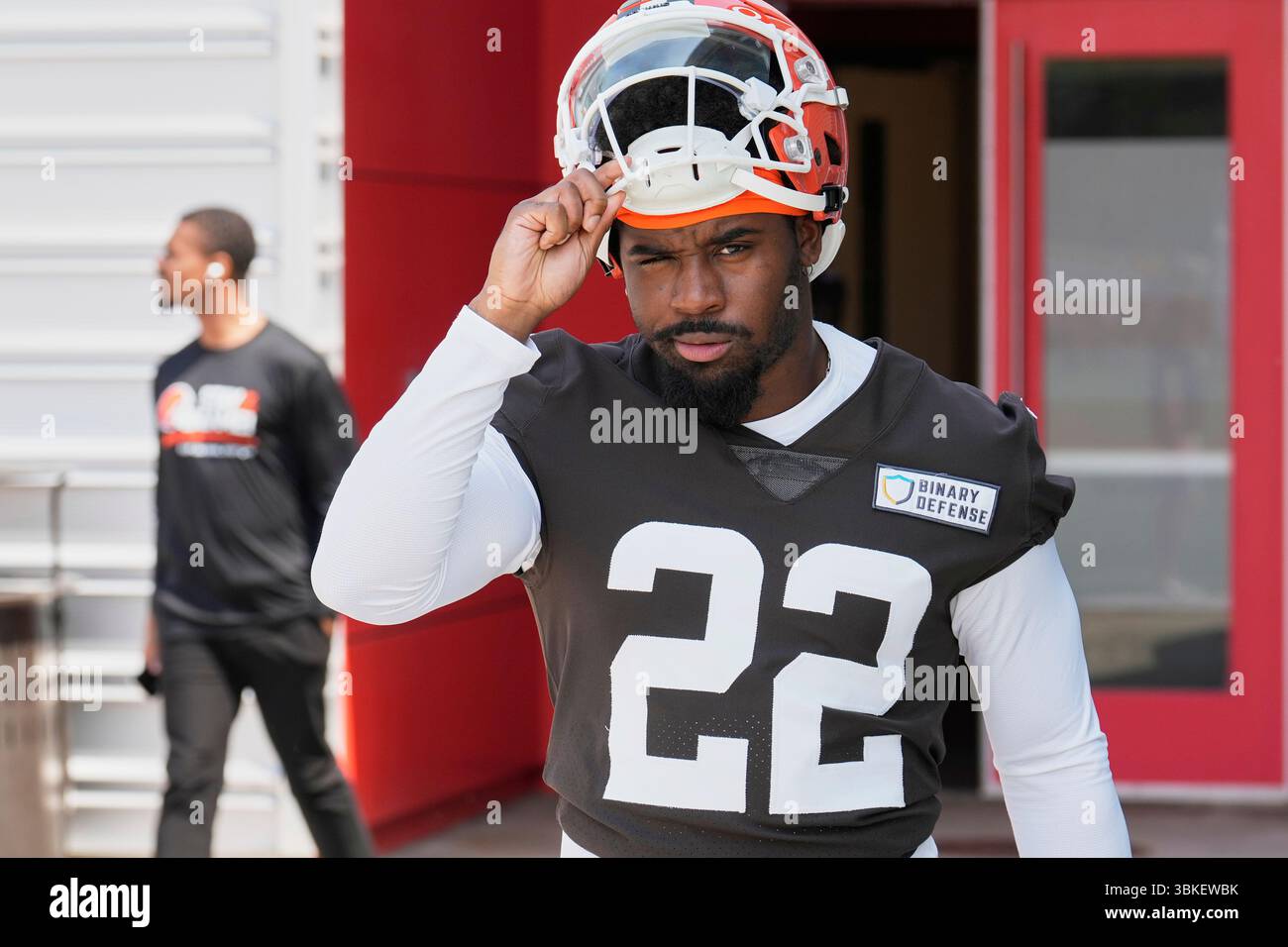 Cleveland Browns running back Dylan Sampson (22) walks out for NFL ...