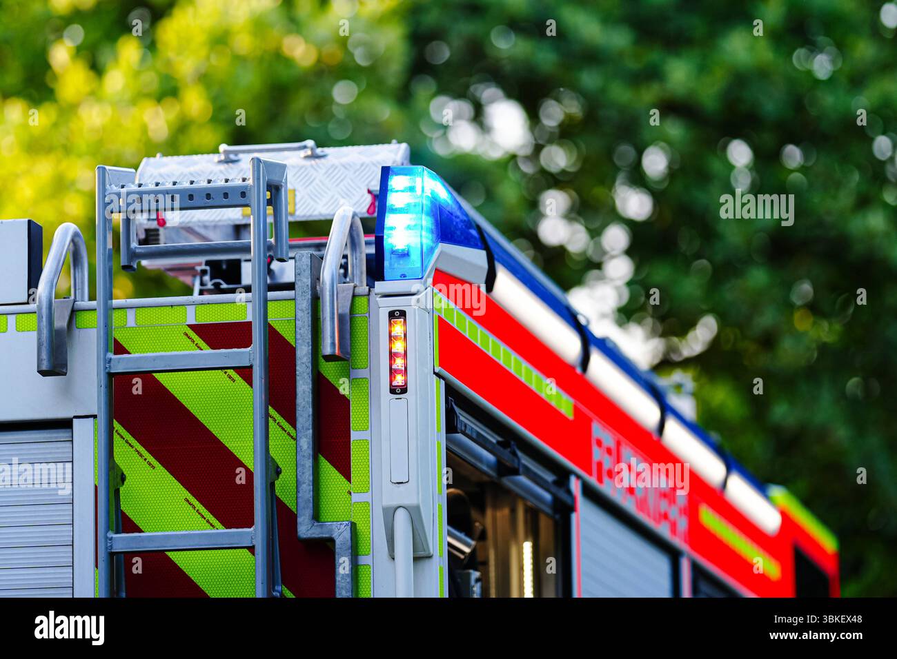 Ahrensburg Themenfoto: Feuerwehr, 20.06.2025 Feuerwehrauto mit ...