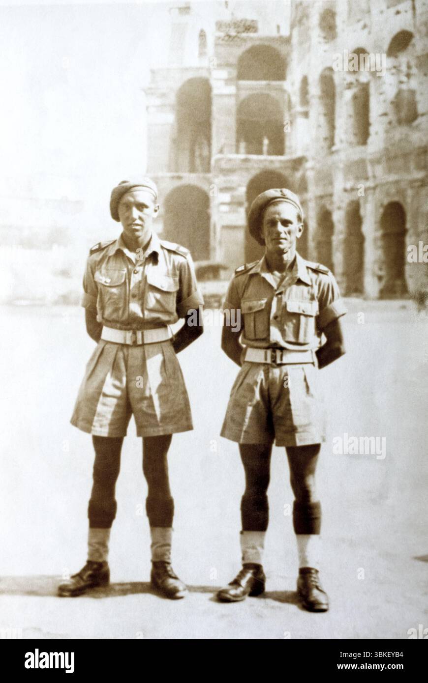 Royal Artillery soldiers of the 8th Army in front of the Colosseum in ...