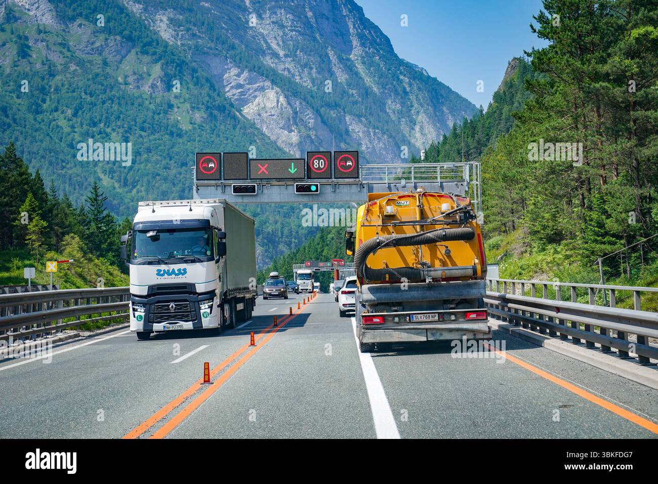 Bezirk Hallein, Österreich, Europa, Autobahn A10, Tauernautobahn ...
