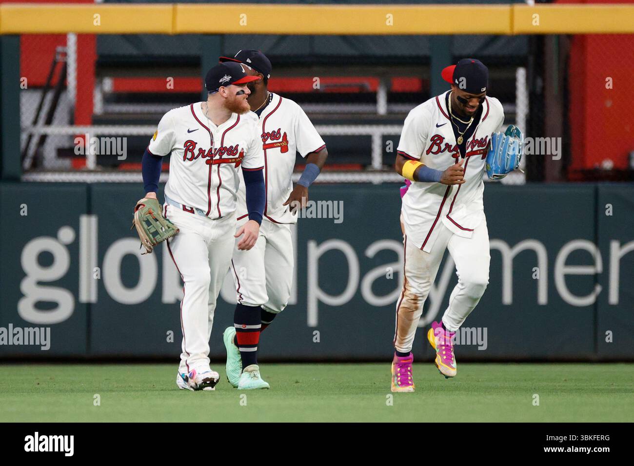 ATLANTA, GA - JUNE 19: Atlanta Braves right fielder Ronald Acuna Jr ...