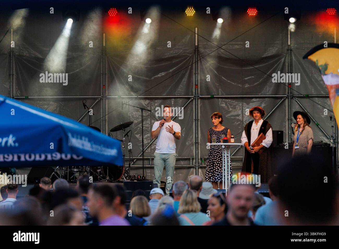 Mainzer Johannisnacht, Mainz, 20.06.2025 Der Mainzer Oberbürgermeister Nino Haase hält eine Rede ...