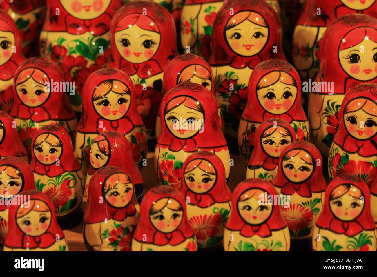 Traditional russian folk dolls hi-res stock photography and images - Alamy