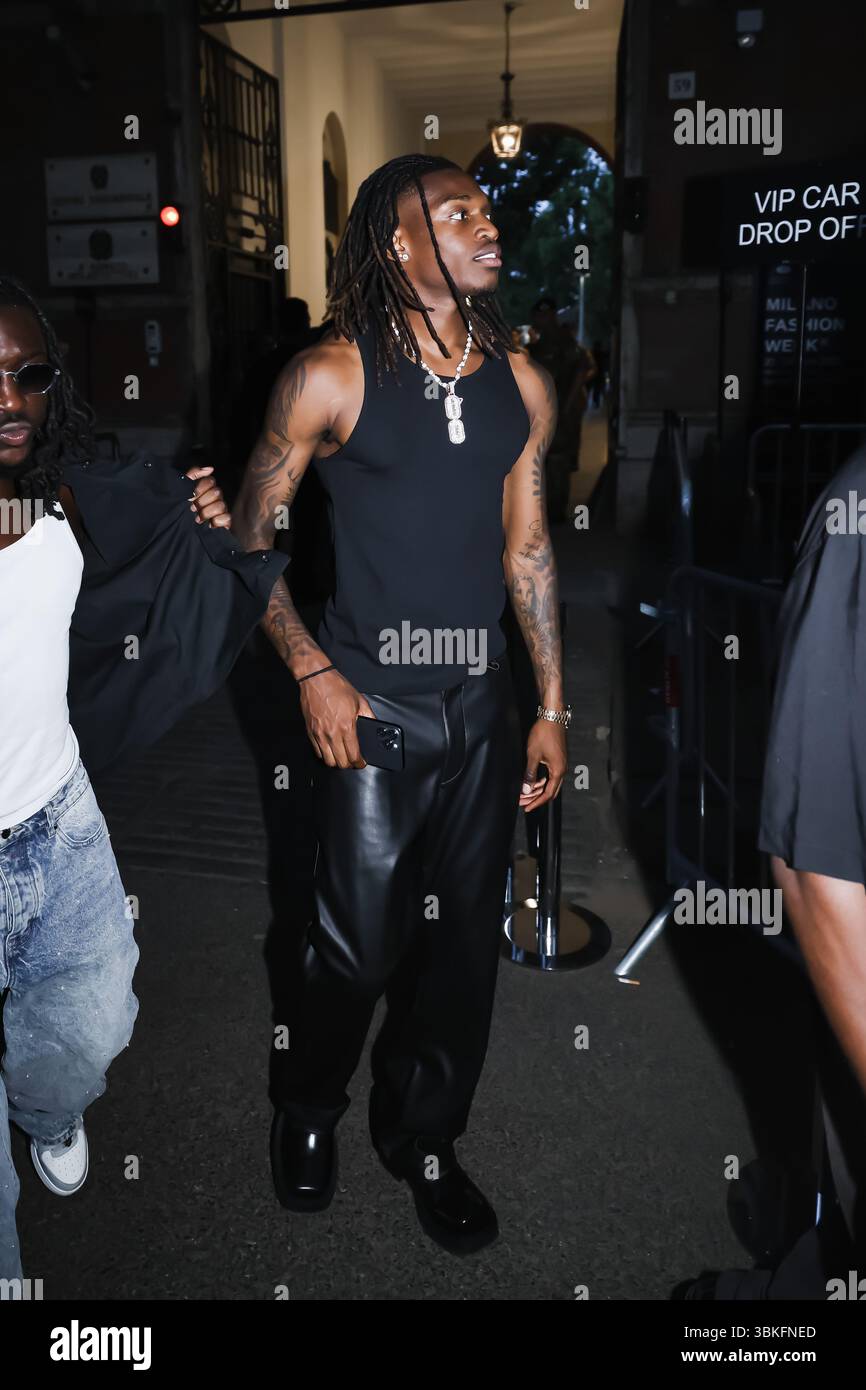 Milan, Italy. 21st June, 2025. Men's Fashion, Spring/Summer 2026 - PDF ...