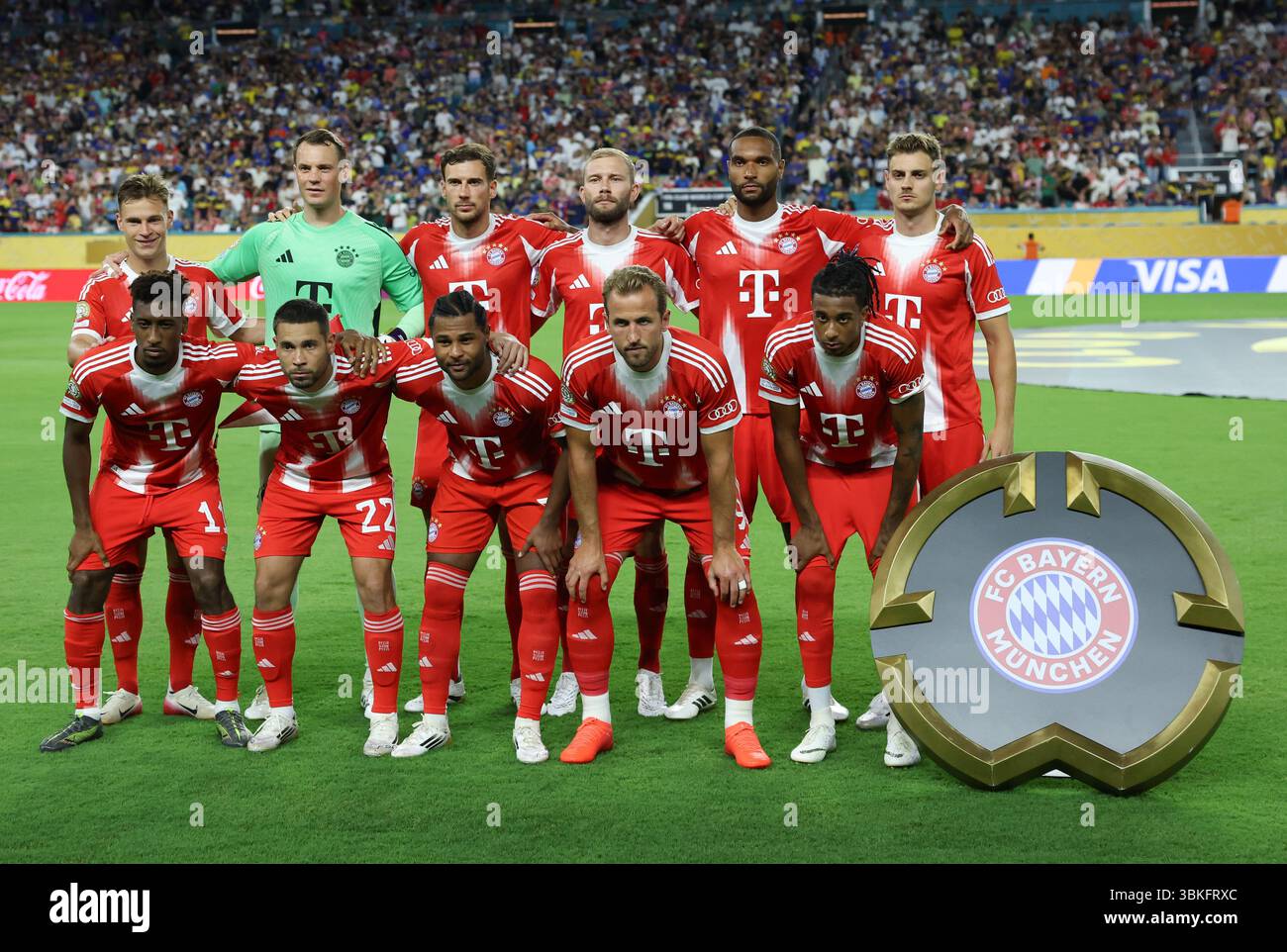 Miami, USA. 20th June, 2025. Starting players of Bayern Munich pose for ...