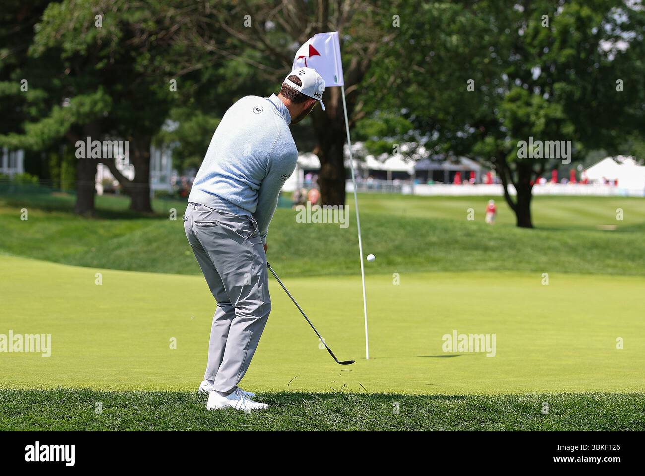 CROMWELL, CT - JUNE 20: Patrick Cantlay of United States chips onto the ...