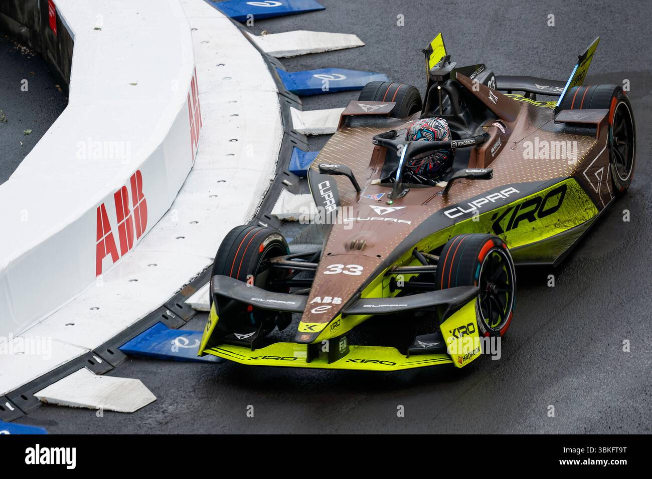 33 TICKTUM Dan (gbr), Kiro Race Co, Porsche 99X Electric WCG3, action ...