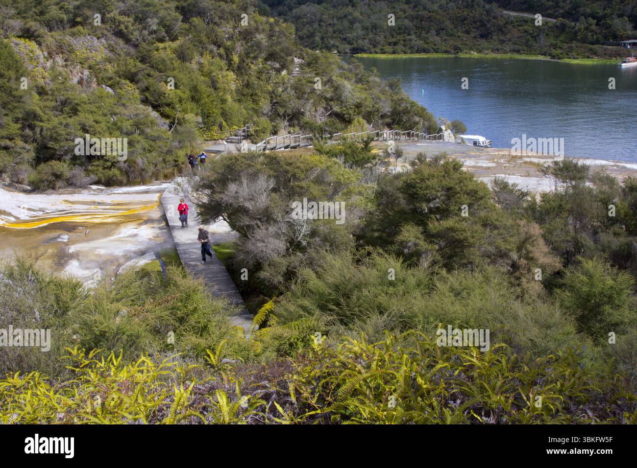 Central Plateau, volcanic activity, Taupo, Lake taupo, National Park ...