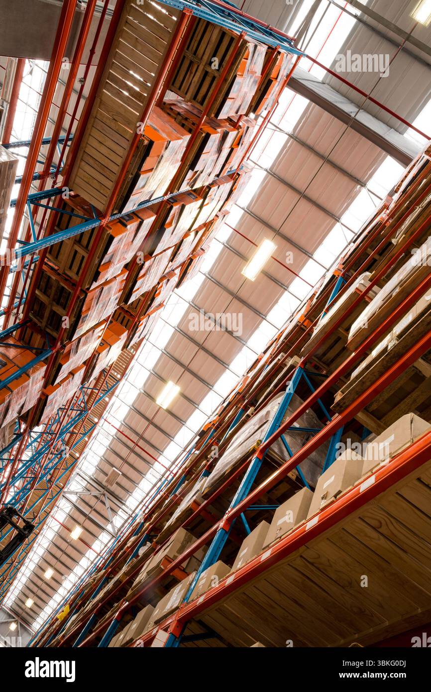 Factory distribution hi-res stock photography and images - Alamy