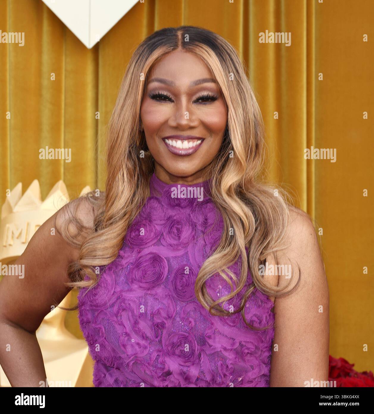 Yolanda Adams arrives at The 5th Annual Hollywood Unlocked Impact ...
