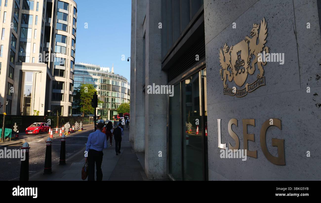 London stock exchange group hi-res stock photography and images - Alamy