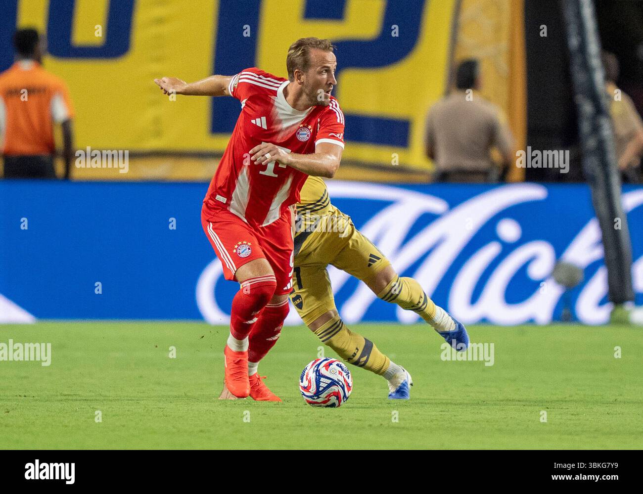 Miami Gardens, Vereinigte Staaten. 21st June, 2025. Zweikampf zwischen ...