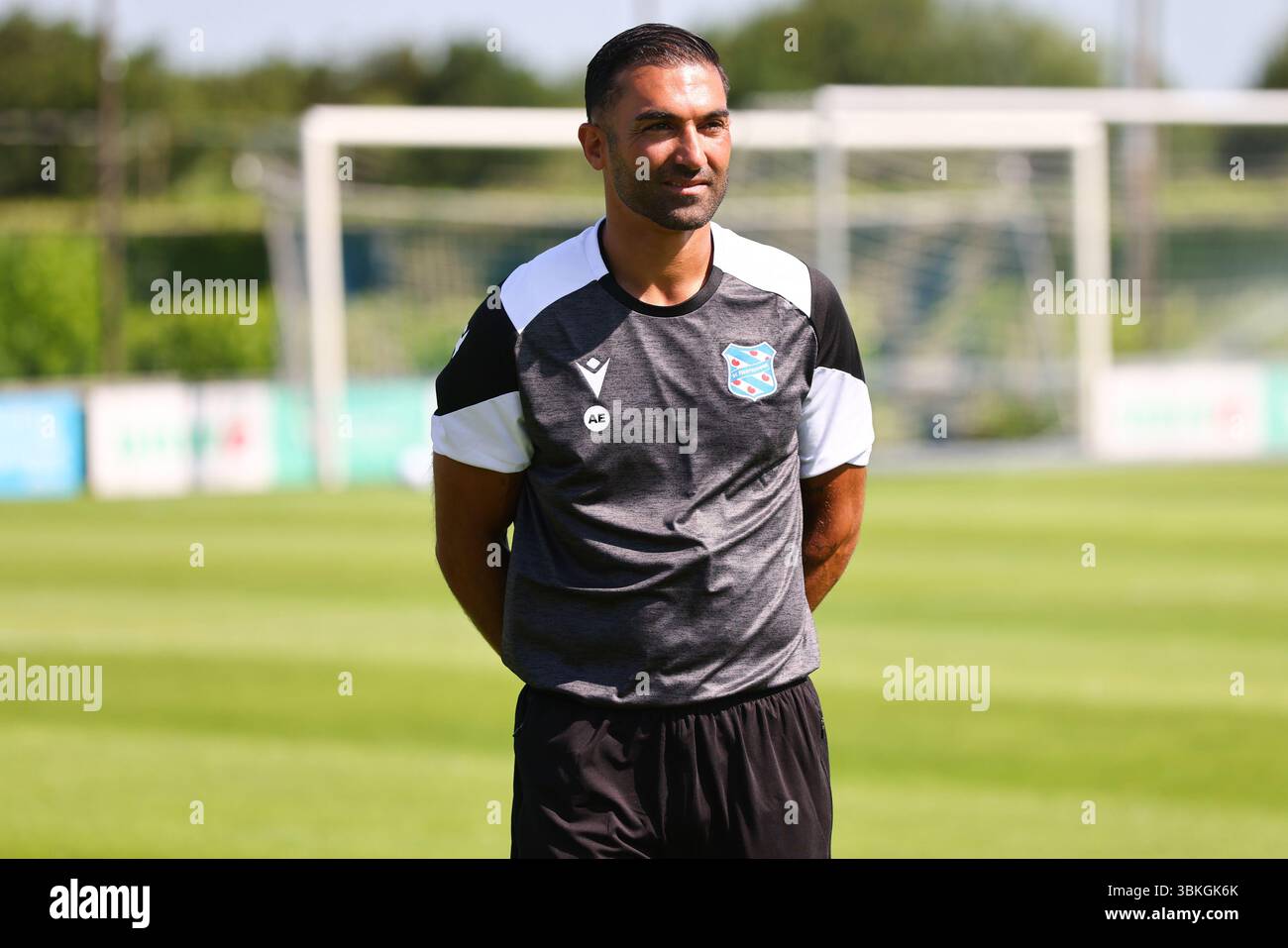 Goalkeeper agil etemadi hi-res stock photography and images - Alamy