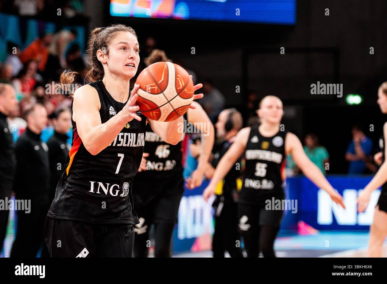 Hamburg, Deutschland. 20th June, 2025. Jennifer Crowder (Deutschland, 7 ...
