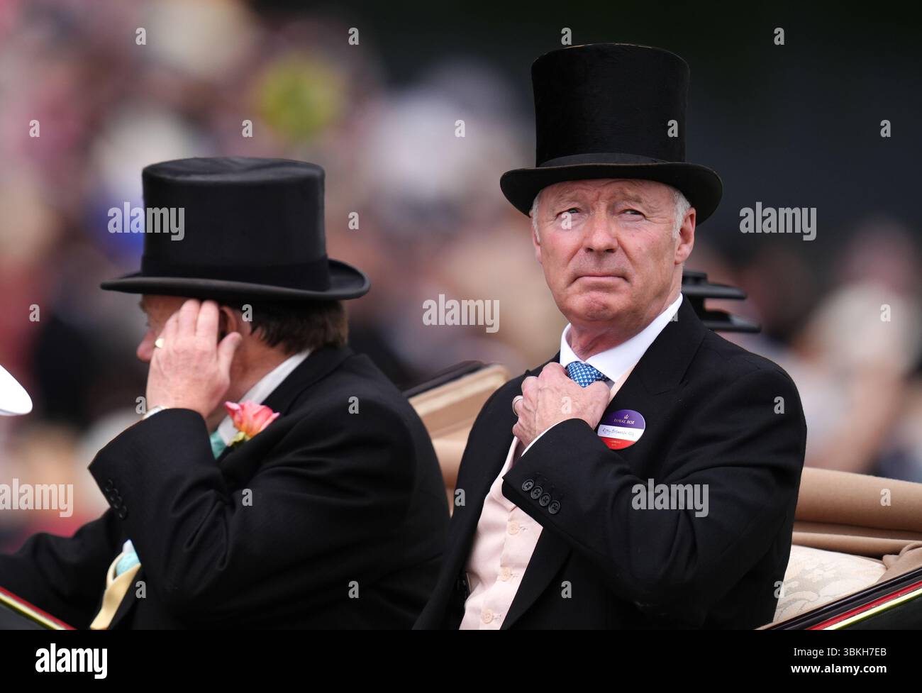Comedian Rory Bremner (right) and Trainer Nicky Henderson arrive by ...