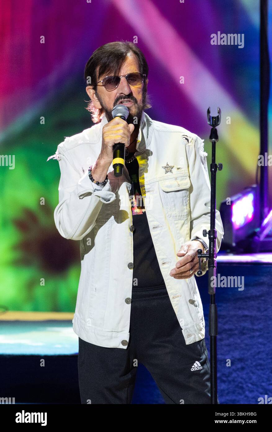 HOLLYWOOD, FL-JUNE 20: Ringo Starr performs with his All Star Band at ...