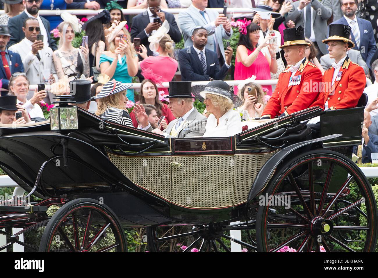 Ascot, Berkshire, UK. 21st June, 2025. The King and The Queen arriving ...