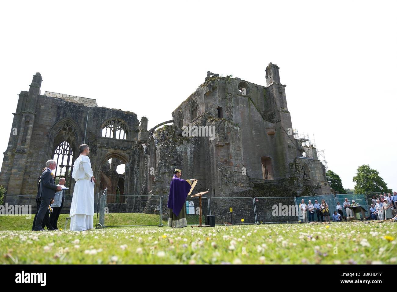Melrose, UK. 21st June, 2025. Melrose Festival 2025, Tour of Ceremonies ...